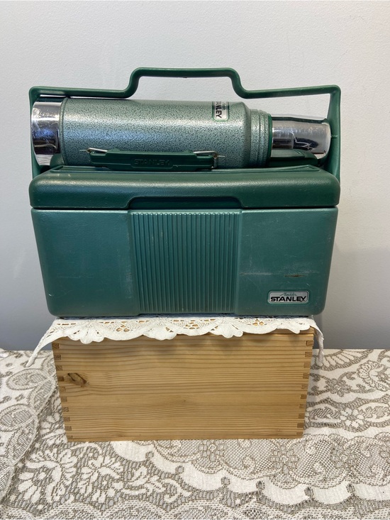 aladdin | Other | Vintage Stanley Aladdin Lunch Box Cooler Vacuum ...